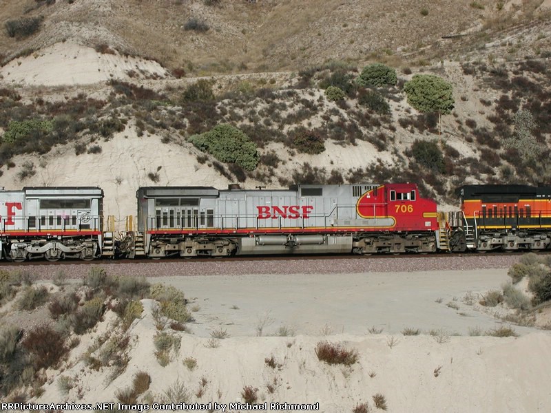 BNSF 706